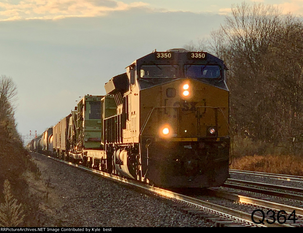 CSX 3350 on Q364
